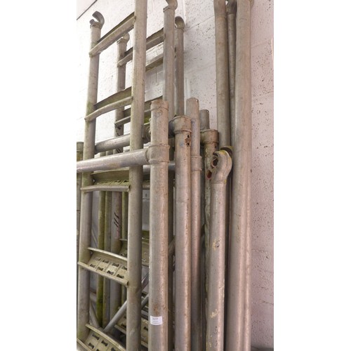 A Skib scaffold tower