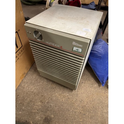 An Ebac humidex 4