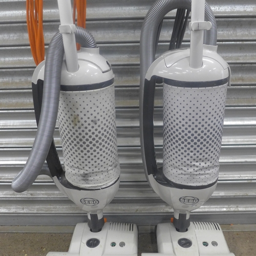 A quantity of stereo equipment including a pair of Samsung RTS-HE10 ...