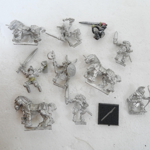 A collection of 28mm white metal die-cast war gaming miniatures