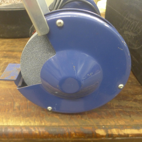 A 'Budget' BBG1504 240v double ended bench grinder