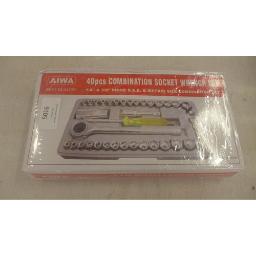 A quantity of model engineering tools including wheel blanks, etc., a ...