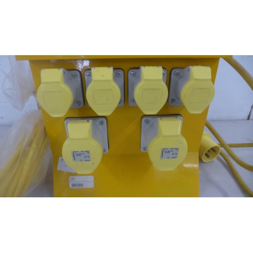 A 6 slot 110v splitter box and a 110v extension lead