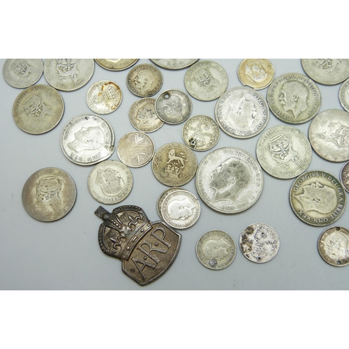 A collection of 1920-1946 coins, a couple earlier, some drilled, a ...