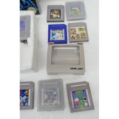 A 1990 Nintendo Gameboy compact video game system in original box ...