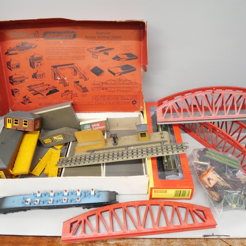 A Tri-ang model railway station set, box a/f, a Hornby Dublo bridge, a ...