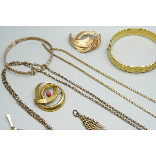 A collection of gold plated and rolled gold jewellery including a 9ct ...