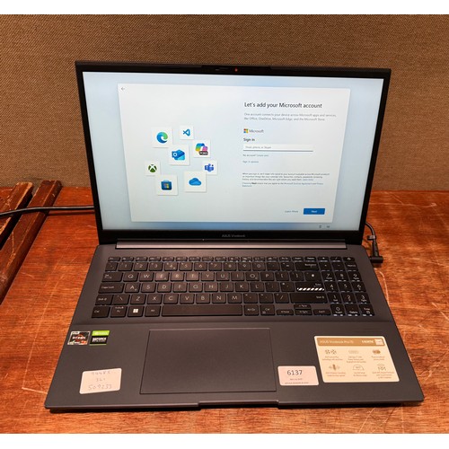 Asus Vivobook AMD R7-6800H/HS, 16GB RAM, 15.6" LCD screen with charger ...