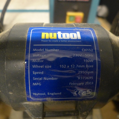 A Clarke woodworker, 240v belt and disc sander & Nutool CH152 bench ...