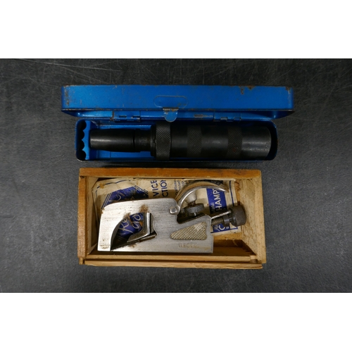 A vintage Record tools 077 4" long 1 1/8th cutter adjustable bull nose ...