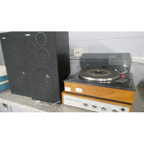 A Garrard SP25 turntable and a Metro sound amplifier and 2 Philips ...