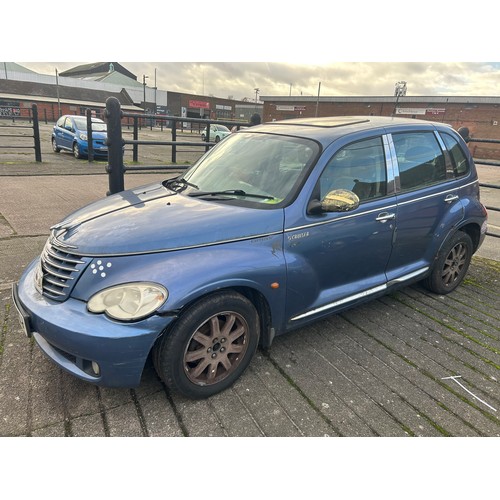 A Chrysler PT Cruiser Limited L-Auto 5 door hatchback - Registration ...