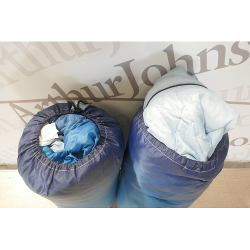 Two Below Zero sleeping bags (376-498) *This lot is subject to VAT