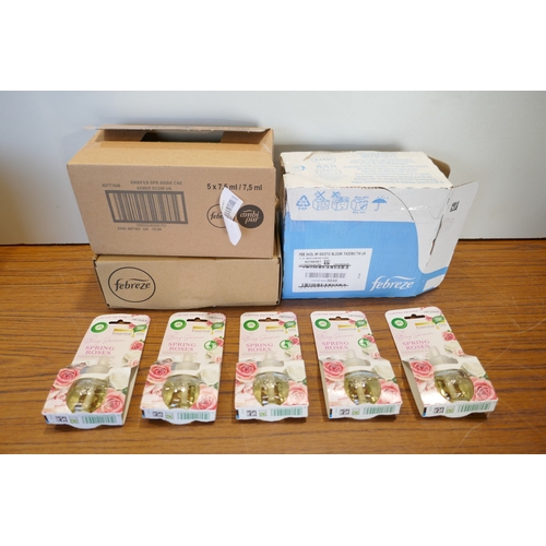 A quantity of Febreeze air fresheners and refills (516662474-34) *This ...