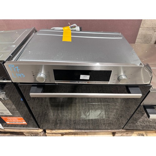 A Bosch series 4 pyrolytic built in single oven with added steam (639 ...
