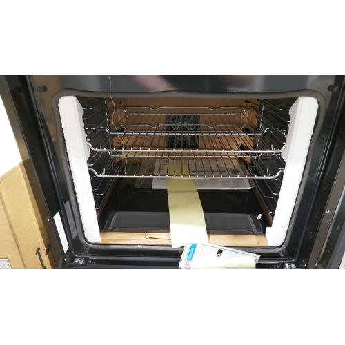 A Bosch series 4 pyrolytic built in single oven with added steam (639 ...
