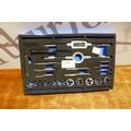 A Draper tap and die set (SP-W97F0673U-9) *This lot is subject to VAT