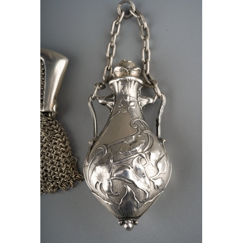 An early 20th Century 935 silver purse, stamped to interior probably ...
