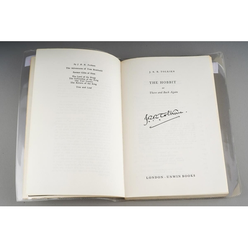 Tolkien, J R R, The Hobbit, Unwin Books Twenty-First Impression 1972 ...