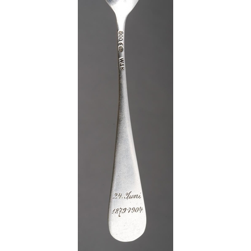 An Edwardian silver condiment holder, ovoid shaped with loop handle ...