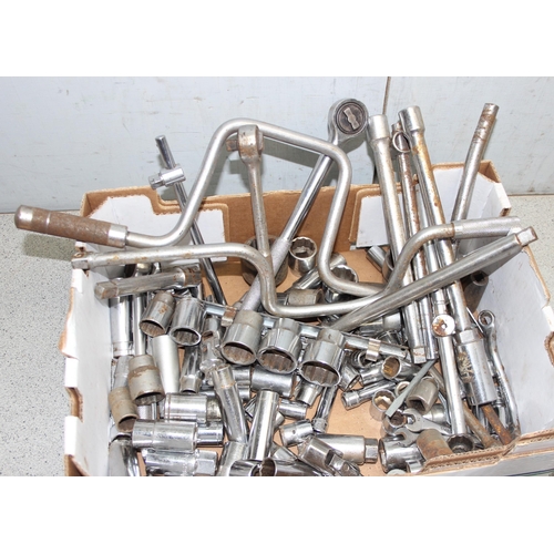 Collection of Spanners and sockets
