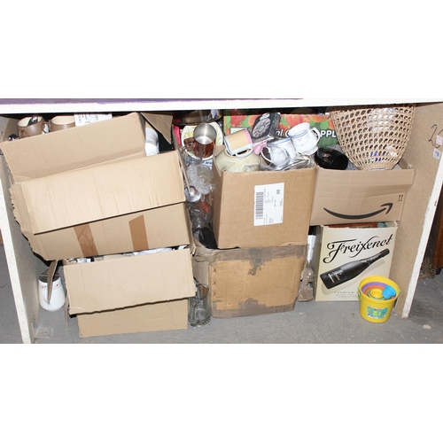 A huge qty of assorted unchecked miscellaneous items, the whole of Bay 20!
