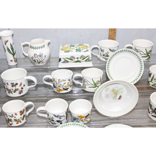 Qty of Portmeirion Botanic Garden pattern china to incl part tea and ...