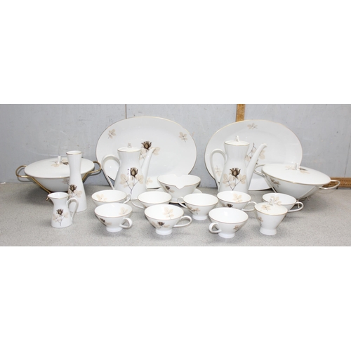 An extensive Rosenthal of Germany porcelain tea and dinner service ...