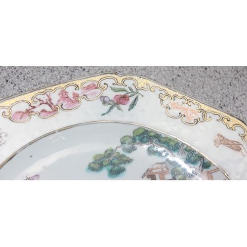 A pair of Chinese porcelain plates of octagonal form, Mandarin plates ...