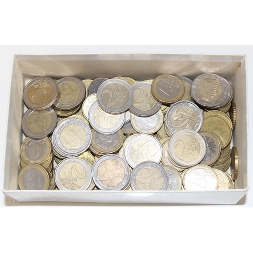 Qty of assorted Euro coins, 10c and over denominations, approx 930g gross