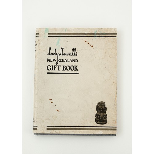 5 assorted books relating WW2 in New Zealand to inc Gunner Inglorious ...