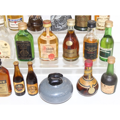 Qty of mixed alcohol miniatures to incl Bacardi, Beneagles Whisky, Bell ...