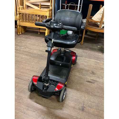 Go-Go elite mobility scooter with basket & 2 keys working.