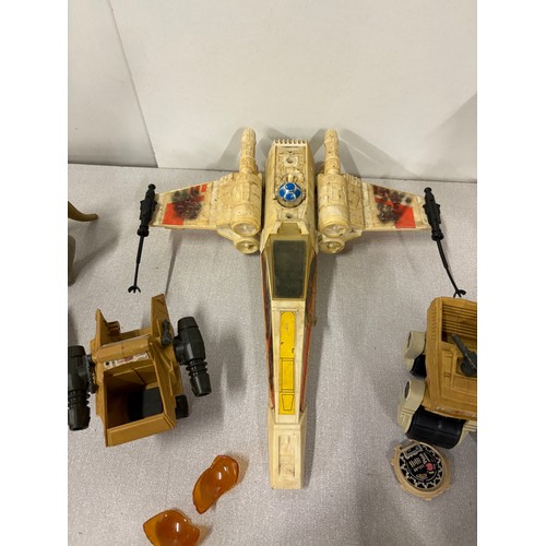 Selection of vintage Star Wars toys by Kenner to include at-at walker ...