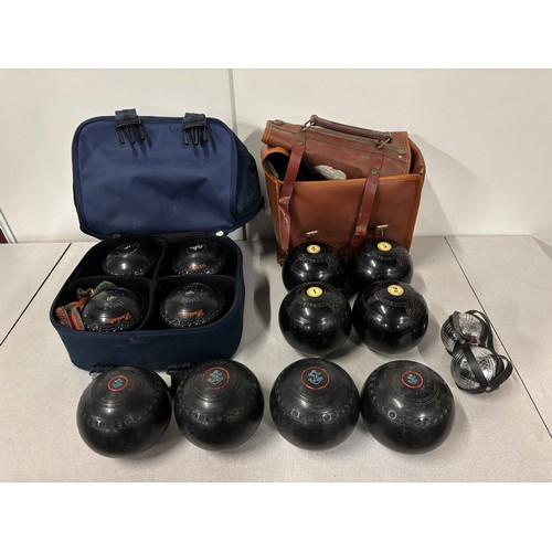 3 Sets of vintage bowls and 2 carpet boules.