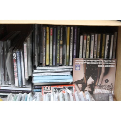 CD - Around 300 CDs & bootlegs spanning the genres to include Idlewild ...