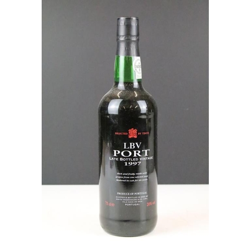 Two 75cl bottles of Port to include LBV Port Late Bottled Vintage 1997 ...