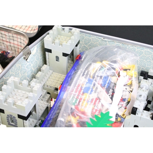 Lego - Collection of various unboxed and built Lego sets to include ...