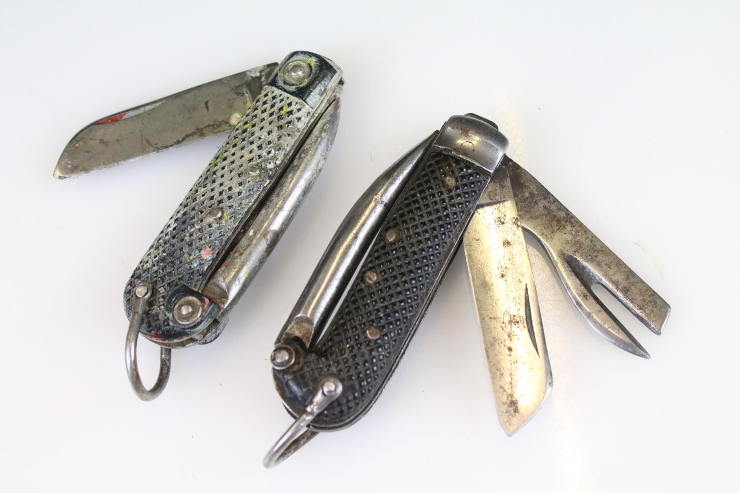 A collection of mainly vintage penknives to include Richards and ...