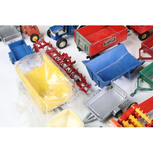 28 farming related diecast models featuring mainly Britains examples to ...