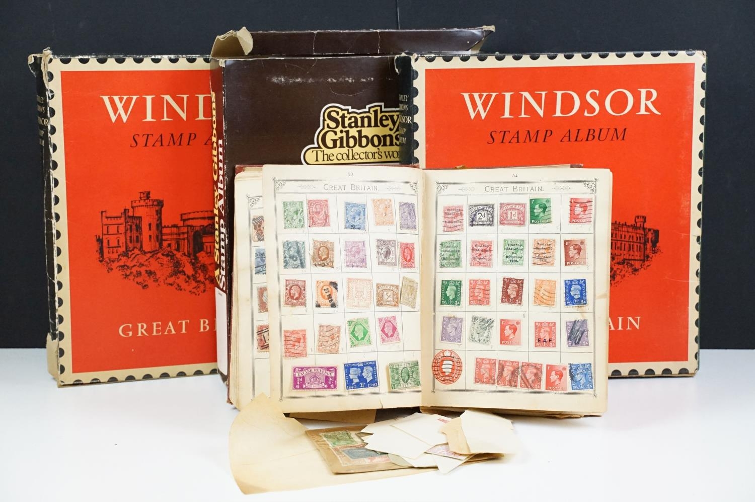 Three Stanley Gibbons Windsor albums housing a quantity of mint British ...