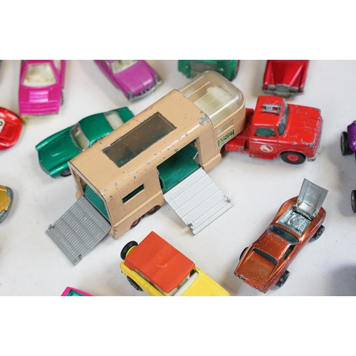 Quantity of around 40 diecast models to include Matchbox, Dinky, Corgi ...