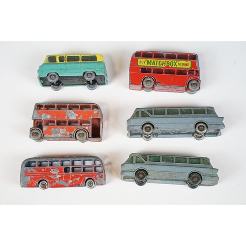32 Mid 20th C Onwards diecast model buses featuring Dinky, Budgie Toys ...