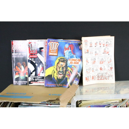 Comics - Collection of various 2000AD and Judge Dredd comics to include ...