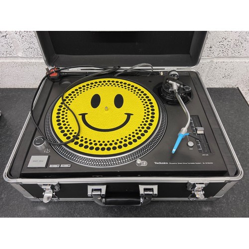 Audio / DJ - 2 x Technics SL1210 M3D turntables (in padded Gorilla ...