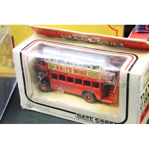 Large collection of boxed & unboxed diecast models to include Corgi ...
