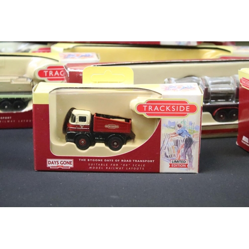 25 Boxed Lledo & Corgi Trackside diecast models, diecast ex, boxes gd ...