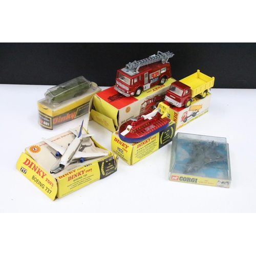 Five boxed Dinky diecast models to include 290 SRN 6 Hovercraft, 717 ...