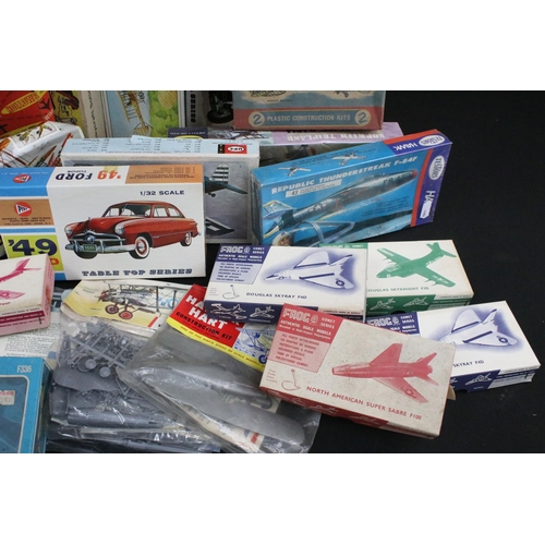 Around 50 boxed plastic model kits to include Pyro 1/32 Bugatti Grand ...