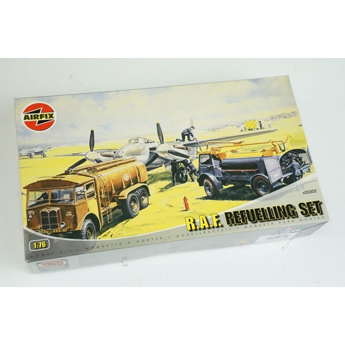 26 Boxed 1/72 - 1/76 Airfix military plastic kits including 03302 RAF ...